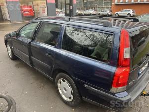 Zils Volvo V70 2002 Ogre, ar dzinēja tilpumu 2.40 L un nobraukumu 229 tūkst. km par 650 €, foto 4 vietnē AUTOMOTO.COM.LV
