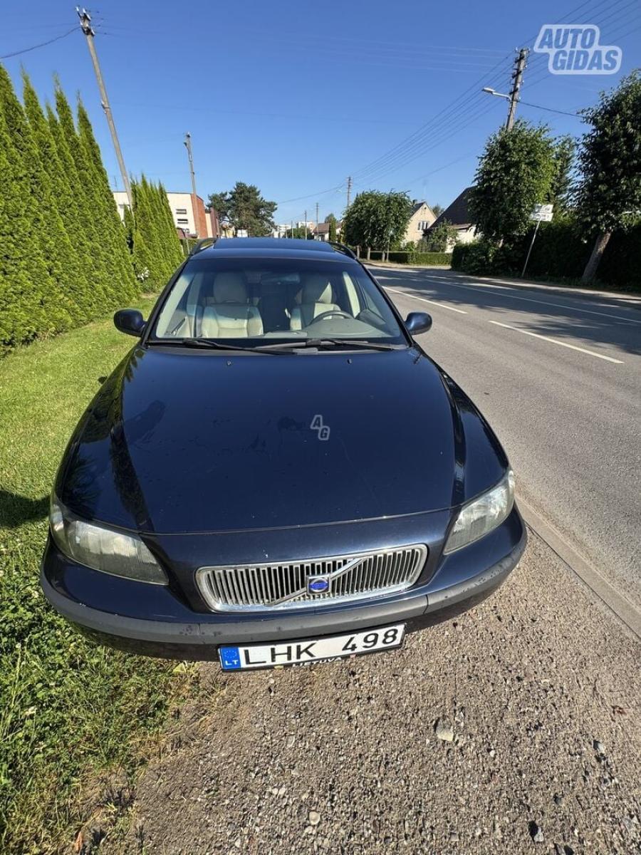 Zils Volvo V70 2002 Gargždai, ar dzinēja tilpumu 2.40 L un nobraukumu 354 tūkst. km par 900 €, foto 10 vietnē AUTOMOTO.COM.LV