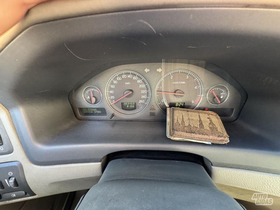 Zils Volvo V70 2002 Gargždai, ar dzinēja tilpumu 2.40 L un nobraukumu 354 tūkst. km par 900 €, foto 14 vietnē AUTOMOTO.COM.LV