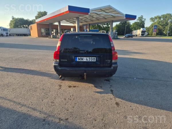 Zils Volvo V70 2002 Jelgava, ar dzinēja tilpumu 2.40 L un nobraukumu 587 tūkst. km par 650 €, foto 5 vietnē AUTOMOTO.COM.LV