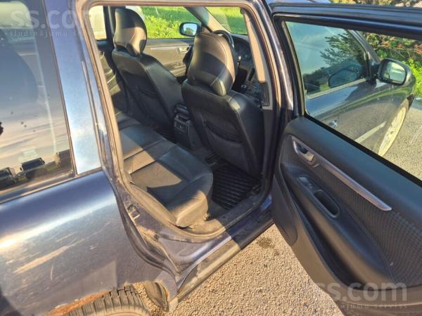 Zils Volvo V70 2002 Jelgava, ar dzinēja tilpumu 2.40 L un nobraukumu 587 tūkst. km par 650 €, foto 10 vietnē AUTOMOTO.COM.LV