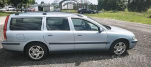 Blue Volvo V70 2002 in Riga, with an engine capacity of 2.40 L and mileage of 305 thousand km for 1600 €, photo 5 on AUTOMOTO.COM.LV