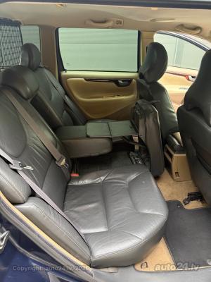 Blue Volvo V70 2002 in Tallinn, with an engine capacity of 2.40 L and mileage of 400 thousand km for 1500 €, photo 12 on AUTOMOTO.COM.LV