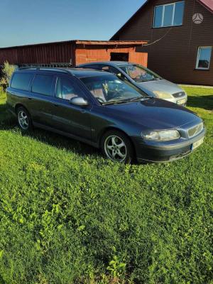 Zils Volvo V70 2002 Viļņa, ar dzinēja tilpumu 2.40 L un nobraukumu 550 tūkst. km par 600 €, foto 3 vietnē AUTOMOTO.COM.LV