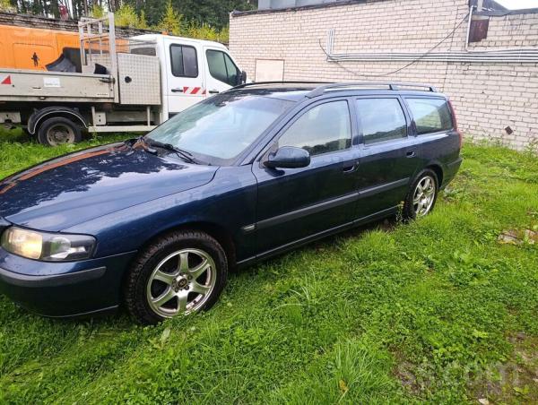 Volvo V70 2002 JÅ«rmala vietnÄ Zils Volvo V70 2002 JÅ«rmala, ar dzinÄja tilpumu 2.40 L un nobraukumu 285 tÅ«kst. km par 2200 ā¬, foto 3 vietnÄ AUTOMOTO.COM.LV