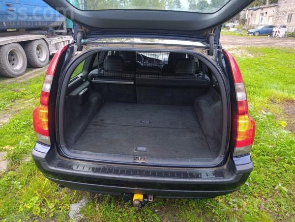 Volvo V70 2002 JÅ«rmala vietnÄ Zils Volvo V70 2002 JÅ«rmala, ar dzinÄja tilpumu 2.40 L un nobraukumu 285 tÅ«kst. km par 2200 ā¬, foto 4 vietnÄ AUTOMOTO.COM.LV