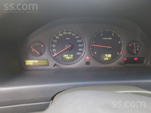 Volvo V70 2002 JÅ«rmala vietnÄ Zils Volvo V70 2002 JÅ«rmala, ar dzinÄja tilpumu 2.40 L un nobraukumu 285 tÅ«kst. km par 2200 ā¬, foto 5 vietnÄ AUTOMOTO.COM.LV