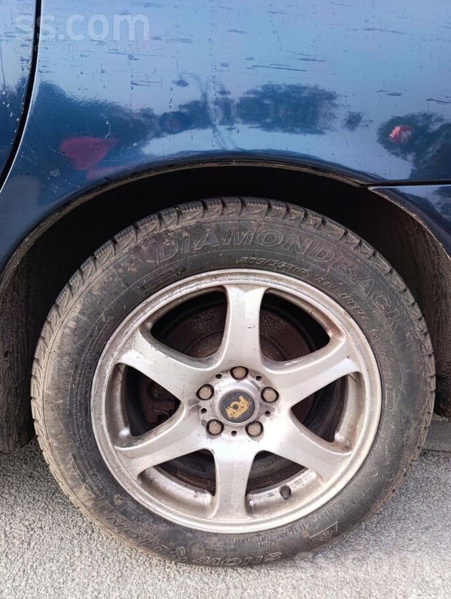 Zils Volvo V70 2002 Jūrmala, ar dzinēja tilpumu 2.40 L un nobraukumu 285 tūkst. km par 1800 €, foto 12 vietnē AUTOMOTO.COM.LV