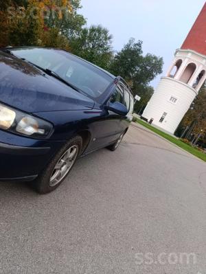 Zils Volvo V70 2002 Jūrmala, ar dzinēja tilpumu 2.40 L un nobraukumu 285 tūkst. km par 1800 €, foto 19 vietnē AUTOMOTO.COM.LV