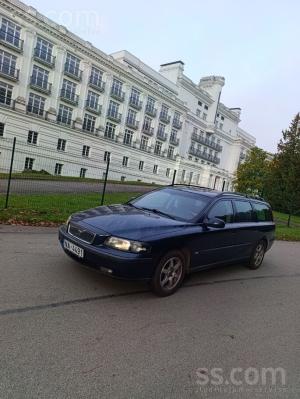 Zils Volvo V70 2002 Jūrmala, ar dzinēja tilpumu 2.40 L un nobraukumu 285 tūkst. km par 1800 €, foto 20 vietnē AUTOMOTO.COM.LV