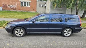 Blue Volvo V70 2002 in Daugavpils, with an engine capacity of 2.40 L and mileage of 362 thousand km for 1250 €, photo 3 on AUTOMOTO.COM.LV