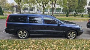 Blue Volvo V70 2002 in Daugavpils, with an engine capacity of 2.40 L and mileage of 362 thousand km for 1250 €, photo 7 on AUTOMOTO.COM.LV
