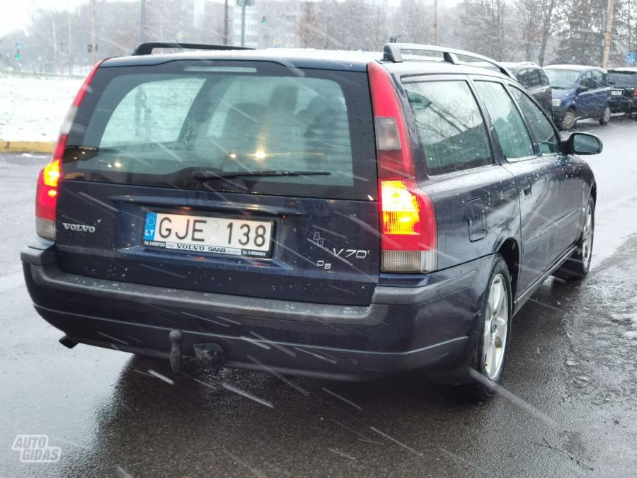 Zils Volvo V70 2003 Viļņa, ar dzinēja tilpumu 2.40 L un nobraukumu 330 tūkst. km par 750 €, foto 7 vietnē AUTOMOTO.COM.LV