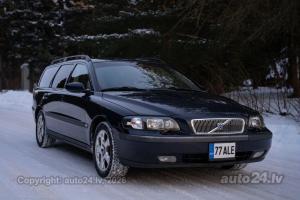 Zils Volvo V70 2003 Tartu, ar dzinēja tilpumu 2.40 L un nobraukumu 388 tūkst. km par 3000 €, foto 3 vietnē AUTOMOTO.COM.LV