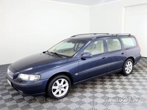 Zils Volvo V70 2003 Tallina, ar dzinēja tilpumu 2.40 L un nobraukumu 304 tūkst. km par 1499 €, foto 3 vietnē AUTOMOTO.COM.LV