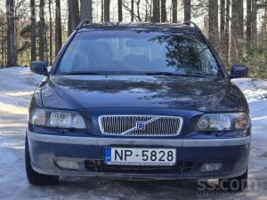 Zils Volvo V70 2003 Aizkraukle, ar dzinēja tilpumu 2.40 L un nobraukumu 0 tūkst. km par 2200 €, foto 3 vietnē AUTOMOTO.COM.LV