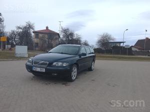 Синий Вольво В70 2003 в Цесис, объемом двигателя 2.40 л и пробегом 505 тыс. км за 2000 €, фото 3 на AUTOMOTO.COM.LV