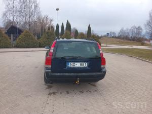 Синий Вольво В70 2003 в Цесис, объемом двигателя 2.40 л и пробегом 505 тыс. км за 2000 €, фото 5 на AUTOMOTO.COM.LV