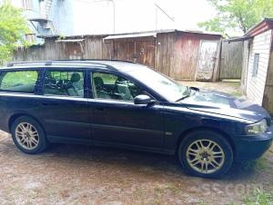 Zils Volvo V70 2003 Rīga, ar dzinēja tilpumu 2.40 L un nobraukumu 420 tūkst. km par 700 €, foto 3 vietnē AUTOMOTO.COM.LV