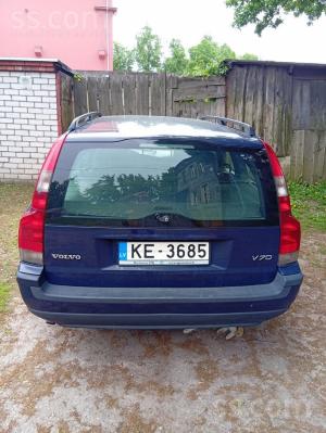 Zils Volvo V70 2003 Rīga, ar dzinēja tilpumu 2.40 L un nobraukumu 420 tūkst. km par 700 €, foto 6 vietnē AUTOMOTO.COM.LV