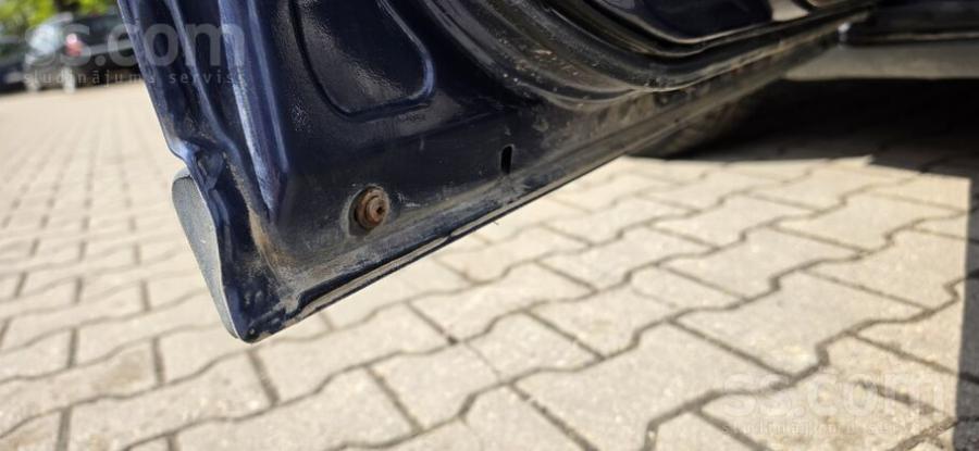 Blue Volvo V70 2003 in Valmiera, with an engine capacity of 2.40 L and mileage of 369 thousand km for 1300 €, photo 13 on AUTOMOTO.COM.LV