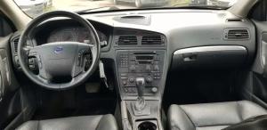 Blue Volvo V70 2003 in Valmiera, with an engine capacity of 2.40 L and mileage of 330 thousand km for 1850 €, photo 10 on AUTOMOTO.COM.LV