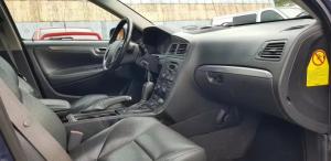 Blue Volvo V70 2003 in Valmiera, with an engine capacity of 2.40 L and mileage of 330 thousand km for 1850 €, photo 11 on AUTOMOTO.COM.LV