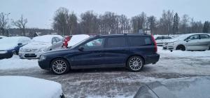 Zils Volvo V70 2003 Valmiera, ar dzinēja tilpumu 2.40 L un nobraukumu 388 tūkst. km par 1350 €, foto 6 vietnē AUTOMOTO.COM.LV
