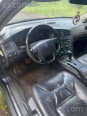 Blue Volvo V70 2003 in Jurmala, with an engine capacity of 2.40 L and mileage of 317 thousand km for 1550 €, photo 7 on AUTOMOTO.COM.LV