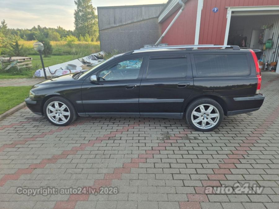 Синий Вольво В70 2003 в Таллин, объемом двигателя 2.40 л и пробегом 395 тыс. км за 3950 €, фото 10 на AUTOMOTO.COM.LV