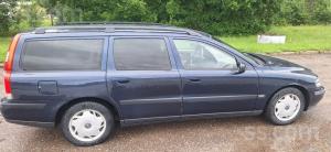 Blue Volvo V70 2003 in Ogre, with an engine capacity of 2.40 L and mileage of 0 thousand km for 1500 €, photo 8 on AUTOMOTO.COM.LV