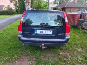 Zils Volvo V70 2003 Viljandi, ar dzinēja tilpumu 2.50 L un nobraukumu 332 tūkst. km par 2000 €, foto 5 vietnē AUTOMOTO.COM.LV