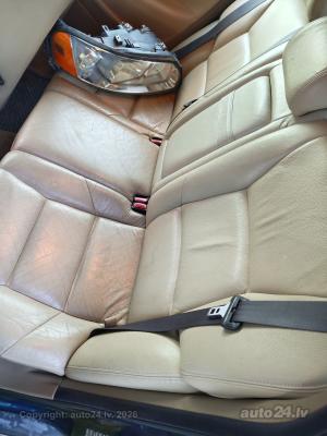 Zils Volvo V70 2003 Viljandi, ar dzinēja tilpumu 2.50 L un nobraukumu 332 tūkst. km par 2000 €, foto 8 vietnē AUTOMOTO.COM.LV