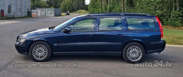 Blue Volvo V70 2003 in Paide, with an engine capacity of 2.40 L and mileage of 286 thousand km for 3950 €, photo 4 on AUTOMOTO.COM.LV