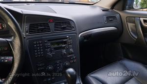Zils Volvo V70 2003 Paide, ar dzinēja tilpumu 2.40 L un nobraukumu 286 tūkst. km par 3950 €, foto 15 vietnē AUTOMOTO.COM.LV