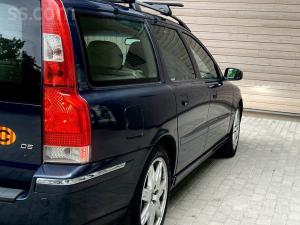 Zils Volvo V70 2004 Jelgava, ar dzinēja tilpumu 2.40 L un nobraukumu 325 tūkst. km par 2490 €, foto 12 vietnē AUTOMOTO.COM.LV