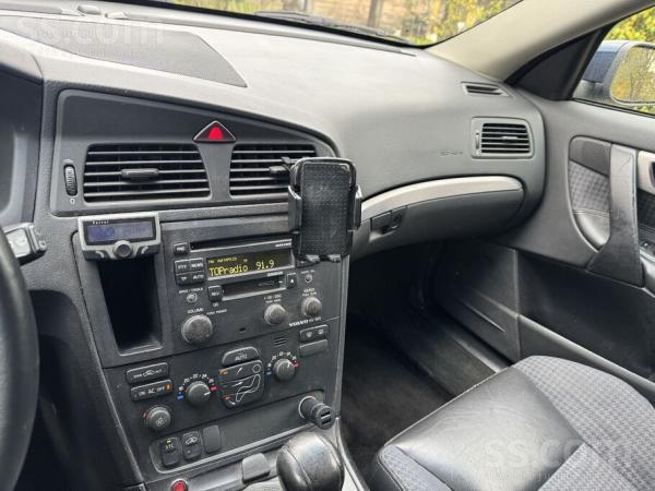 Zils Volvo V70 2004 Jelgava, ar dzinēja tilpumu 2.40 L un nobraukumu 357 tūkst. km par 1280 €, foto 11 vietnē AUTOMOTO.COM.LV