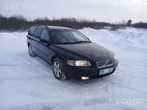 Zils Volvo V70 2004 Gulbene, ar dzinēja tilpumu 2.40 L un nobraukumu 411 tūkst. km par 1995 €, foto 5 vietnē AUTOMOTO.COM.LV