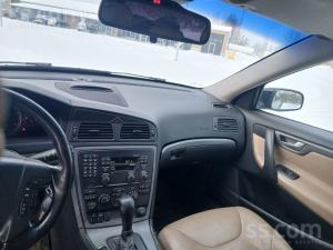 Zils Volvo V70 2004 Gulbene, ar dzinēja tilpumu 2.40 L un nobraukumu 411 tūkst. km par 1995 €, foto 11 vietnē AUTOMOTO.COM.LV