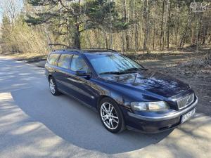 Blue Volvo V70 2004 in Radviliskis, with an engine capacity of 2.40 L and mileage of 351 thousand km for 1150 €, photo 3 on AUTOMOTO.COM.LV