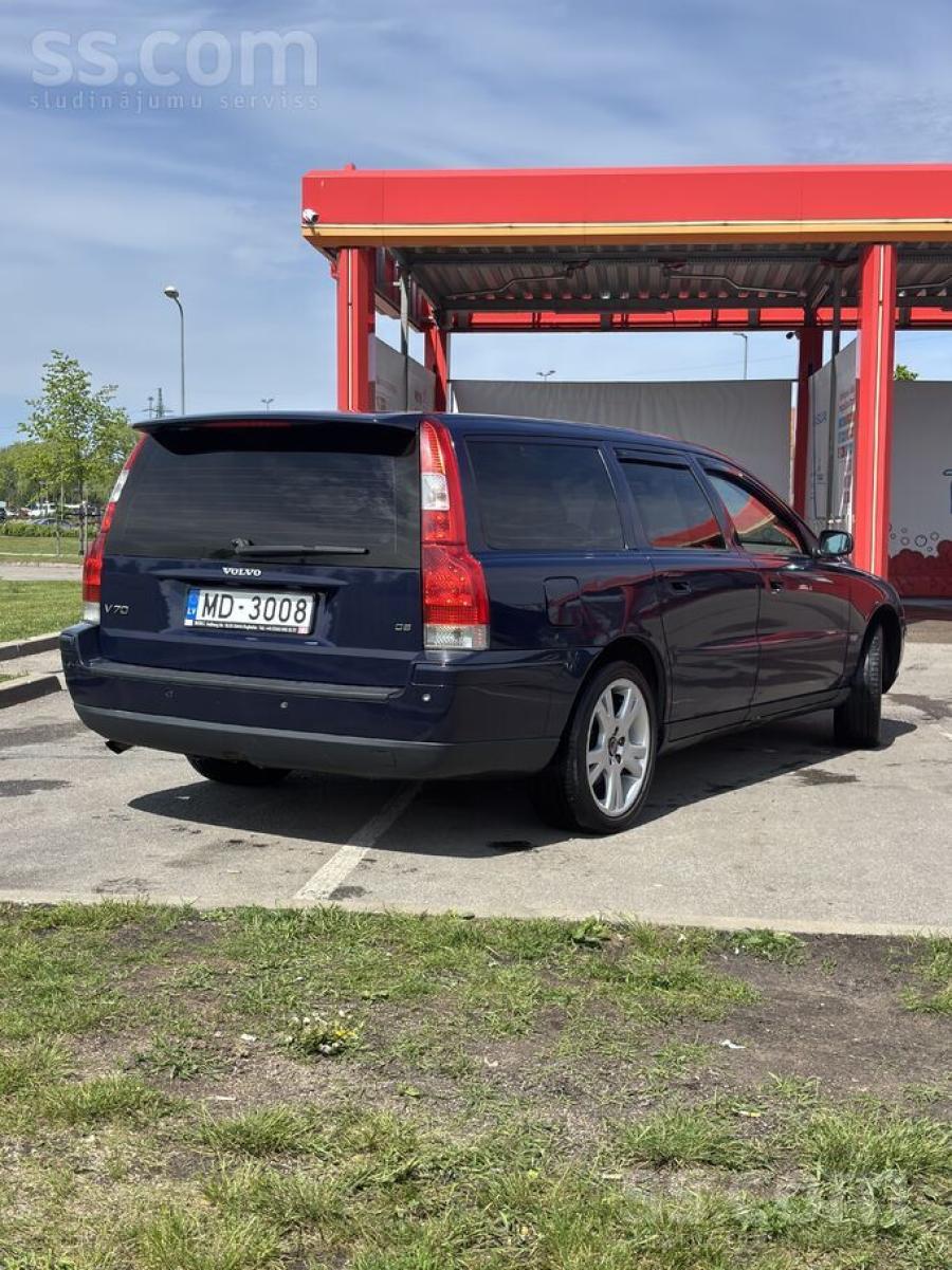 Синий Вольво В70 2004 в Рига, объемом двигателя 2.40 л и пробегом 352 тыс. км за 1600 €, фото 8 на AUTOMOTO.COM.LV