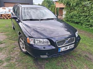 Zils Volvo V70 2004 Kauņa, ar dzinēja tilpumu 2.40 L un nobraukumu 421 tūkst. km par 900 €, foto 4 vietnē AUTOMOTO.COM.LV