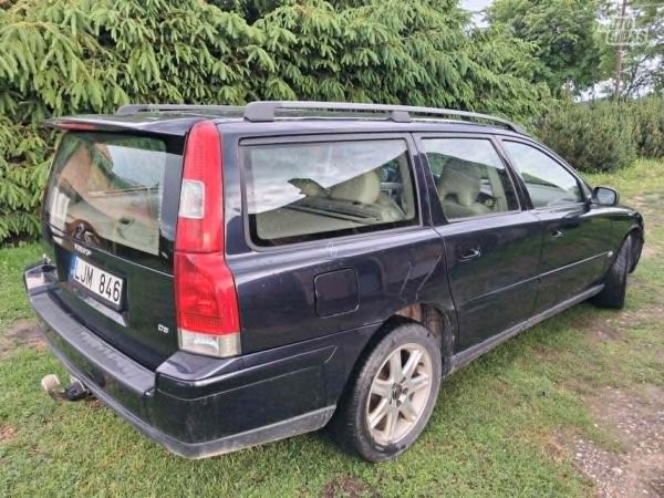 Синий Вольво В70 2004 в Каунас, объемом двигателя 2.40 л и пробегом 421 тыс. км за 900 €, фото 6 на AUTOMOTO.COM.LV