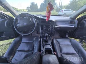 Zils Volvo V70 2004 Gulbene, ar dzinēja tilpumu 2.40 L un nobraukumu 326 tūkst. km par 1500 €, foto 3 vietnē AUTOMOTO.COM.LV