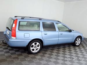 Blue Volvo V70 2004 in Tallinn, with an engine capacity of 2.40 L and mileage of 355 thousand km for 899 €, photo 4 on AUTOMOTO.COM.LV