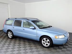Blue Volvo V70 2004 in Tallinn, with an engine capacity of 2.40 L and mileage of 355 thousand km for 899 €, photo  on AUTOMOTO.COM.LV