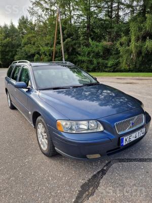 Zils Volvo V70 2004 Limbaži, ar dzinēja tilpumu 2.40 L un nobraukumu 417 tūkst. km par 1850 €, foto  vietnē AUTOMOTO.COM.LV