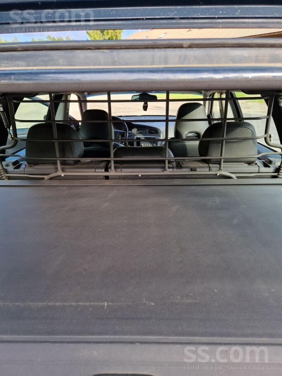 Zils Volvo V70 2004 Limbaži, ar dzinēja tilpumu 2.40 L un nobraukumu 417 tūkst. km par 1850 €, foto 12 vietnē AUTOMOTO.COM.LV