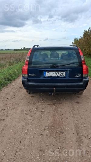 Zils Volvo V70 2004 Balvi, ar dzinēja tilpumu 2.40 L un nobraukumu 497 tūkst. km par 1600 €, foto 7 vietnē AUTOMOTO.COM.LV