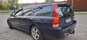 Blue Volvo V70 2004 in Daugavpils, with an engine capacity of 2.40 L and mileage of 317 thousand km for 1750 €, photo 7 on AUTOMOTO.COM.LV